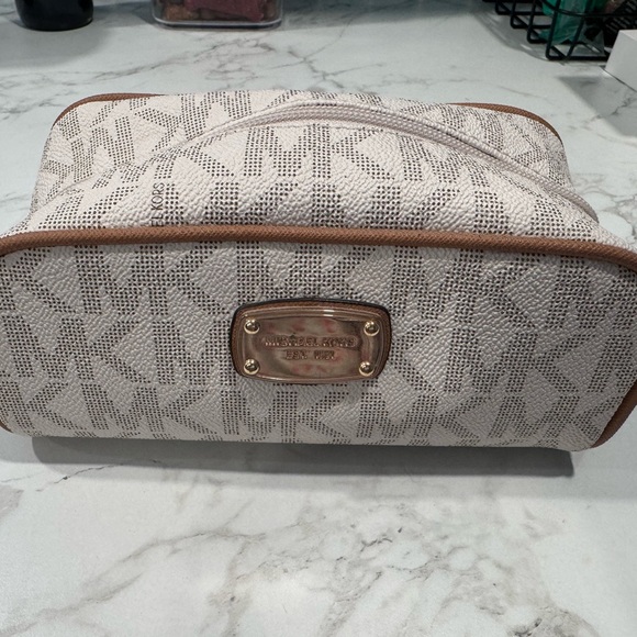 Michael Kors | Bags | Michael Kors | Poshmark